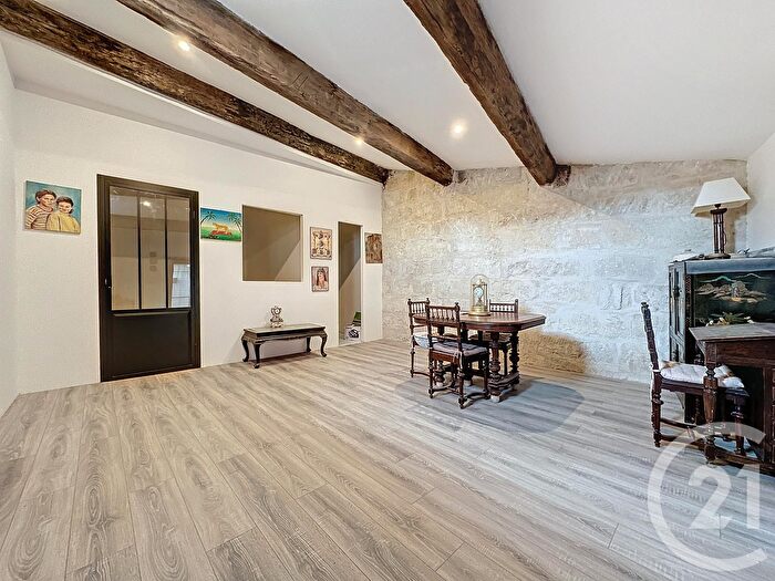 Maisons à vendre et appartements à louer - 1