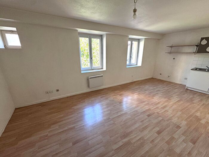 Appartement 3 pièces à Romans-sur-Isère, Centre-ville, à louer