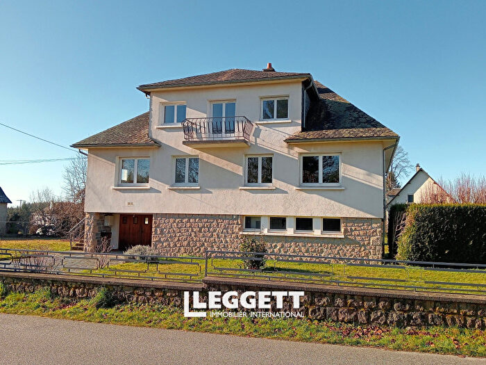 Maison à vendre - Égletons - 12 pièces - 6 chambres