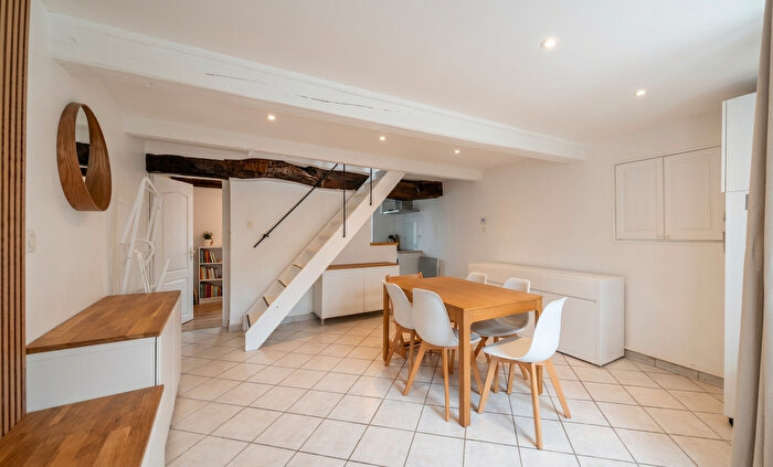 Maison 5 pièces à Saint-Symphorien-d'Ozon, à vendre