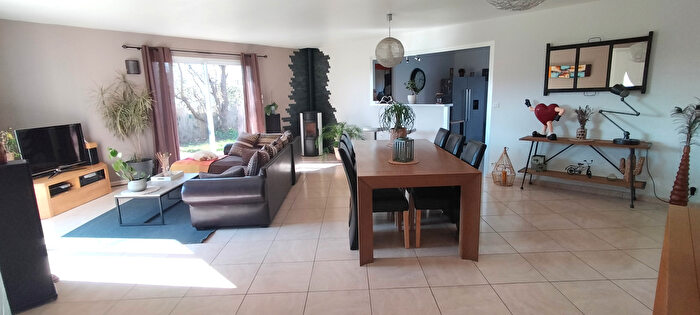 Maison à vendre - Champtoceaux - 6 pièces - 3 chambres