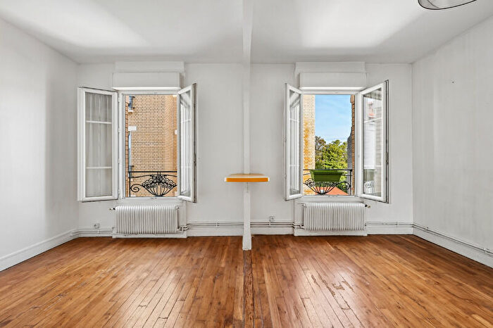 Appartement 2 pièces à Issy-les-Moulineaux, Les Iles, La Ferme, à vendre