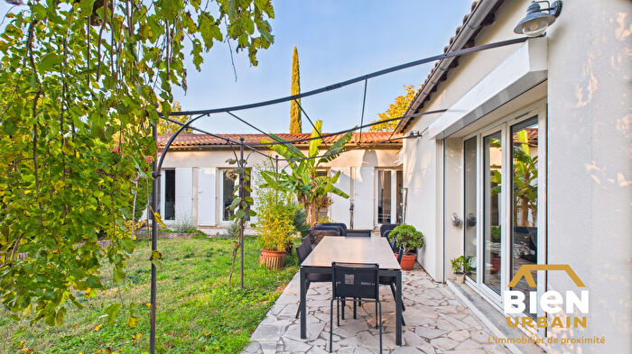 Maison à vendre - Garons - 6 pièces - 5 chambres