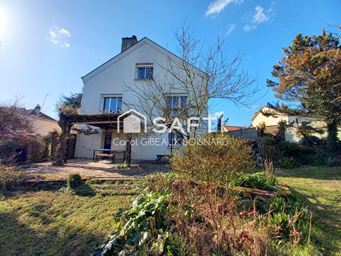 Maison à vendre - Châteaudun, Liberté, Martineaux - 8 pièces - 6 chambres