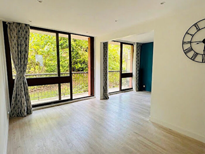 Appartement 4 pièces à vendre à Fontenay-le-Fleury, Croix du Mont