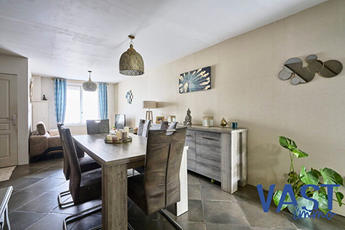 Maison à vendre - Wattrelos - 5 pièces - 4 chambres