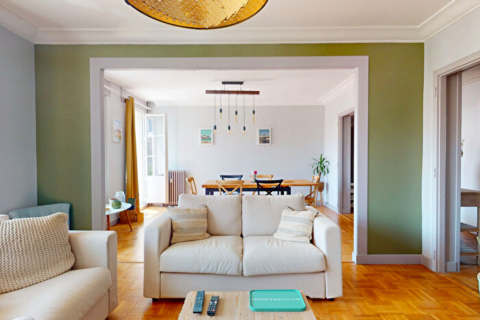 Appartement à vendre - Orléans, Carmes - 4 pièces - 2 chambres