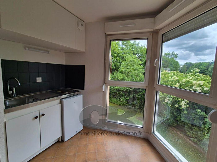 Metz, Devant les Ponts - Appartement 1 pièce à louer