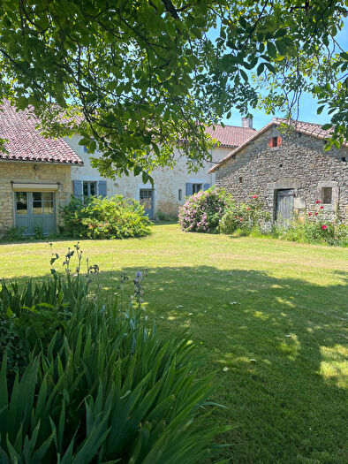 Maisons à vendre et appartements à louer - 1