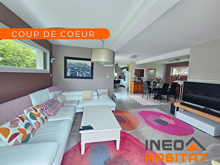 Maison à vendre - Gévezé - 5 pièces - 4 chambres