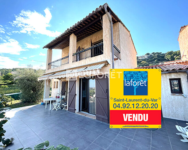 Maison à vendre - Saint-Laurent-du-Var, Tuilière, Sainte-Petronille, Les Crottes, Tour, Iscles - 4 pièces - 3 chambres