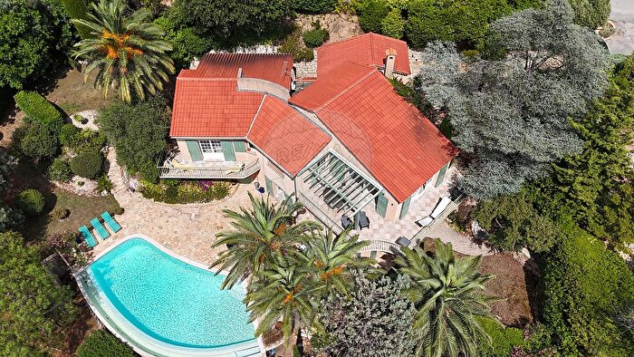 Maison à vendre - Théoule-sur-Mer - 6 pièces - 4 chambres