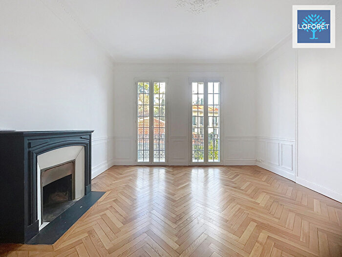 Appartement à louer - Nice, Valrose - 3 pièces - 2 chambres