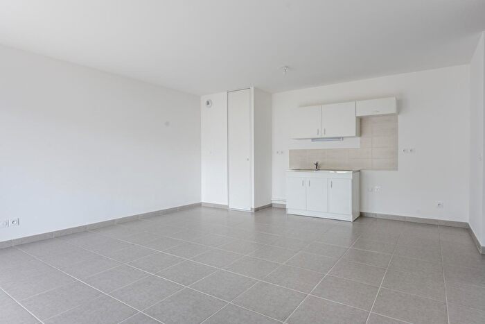 Appartement 3 pièces à Cessy, à louer