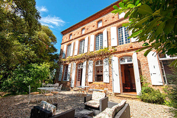 Maison à vendre - Gibel - 10 pièces - 7 chambres