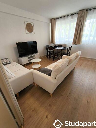 Aguado, Évry-Courcouronnes : Appartement 1 pièce à louer
