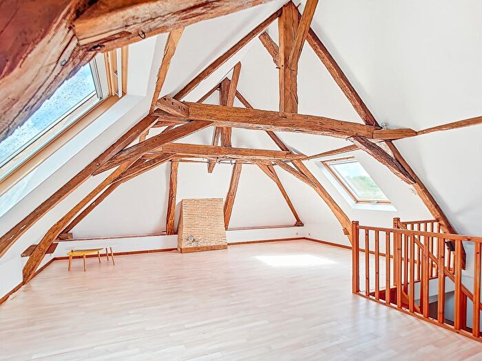 La Chapelle-Saint-Laud - Maison 5 pièces à vendre