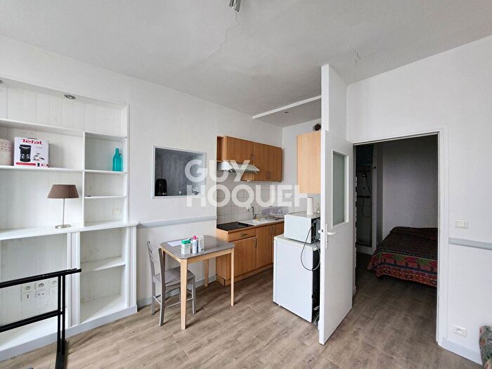 Appartement à louer - Fiacre-Chenault, Orléans - 1 pièce - 1 chambre