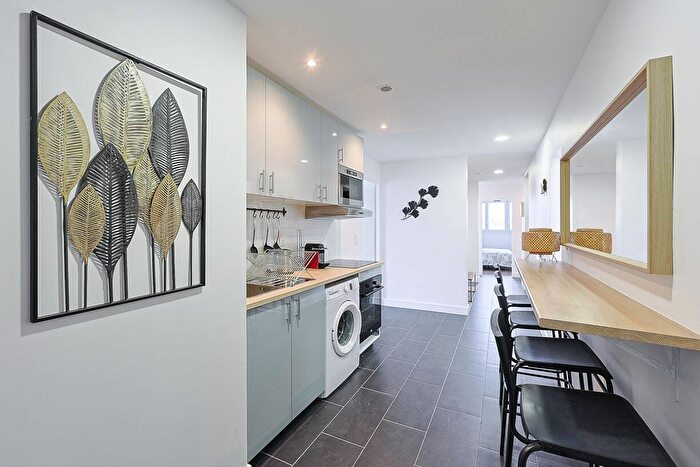 Appartement à louer - Saint Leu-Commandant Louis Bouchet, Épinay-sur-Seine - 1 pièce