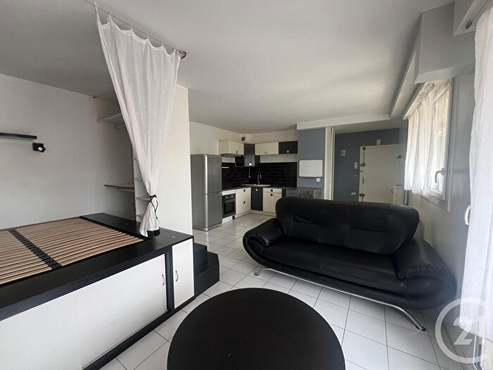 Appartement 1 pièce à louer à Coubron
