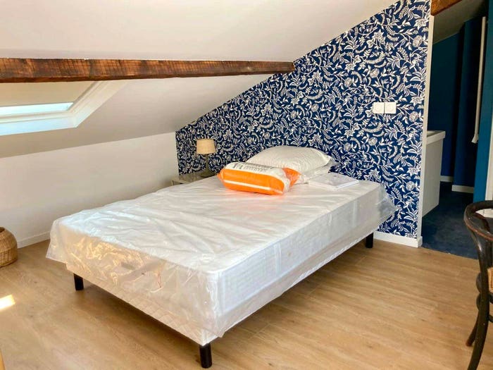 Appartement 1 pièce à louer à Cité Pierre et Marie Curie, Ivry-sur-Seine