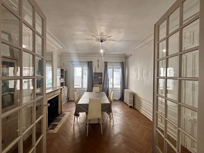 Maison à vendre - Elbeuf, Parc Saint-Cyr - 8 pièces - 6 chambres