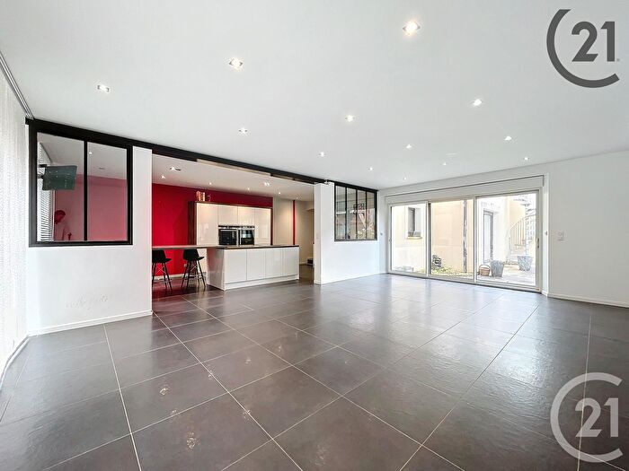 Maison à vendre - Mailly-Champagne - 11 pièces - 5 chambres