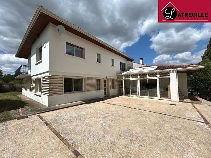 Maison à vendre - Cravans - 13 pièces - 9 chambres