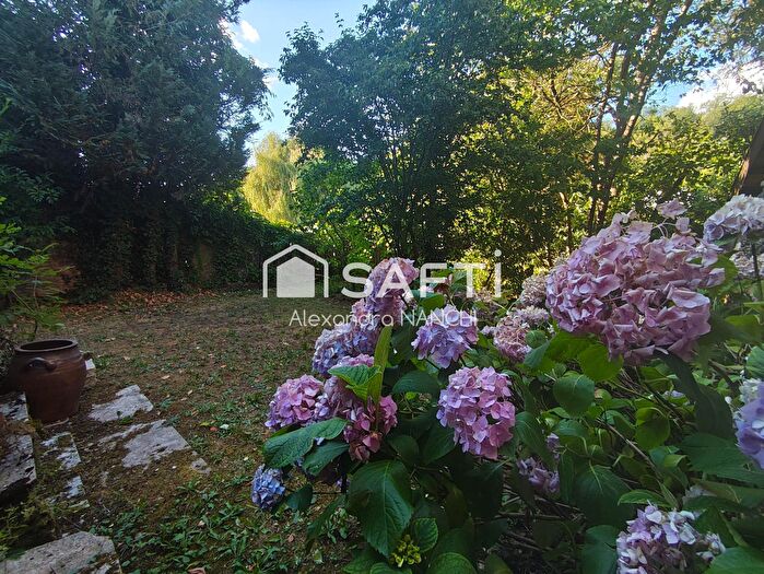 Sault-Brénaz : Maison 5 pièces à vendre