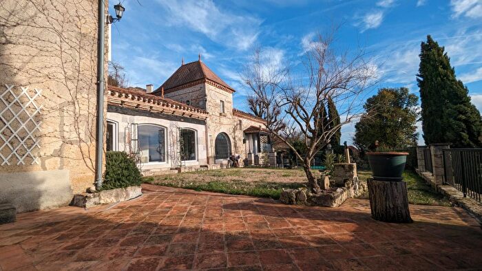 Maison à vendre - Clermont-Dessous - 6 pièces - 5 chambres