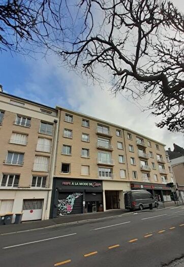 Appartement à louer - Caen, Saint-Jean Etudes, Saint-Gilles - 4 pièces - 2 chambres