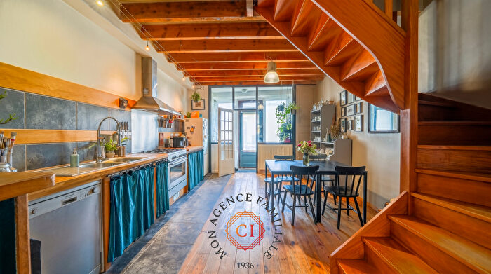 Maison 5 pièces à Thuret, à vendre
