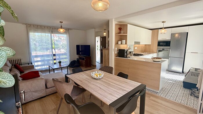 Maison 6 pièces à vendre à Ecquevilly