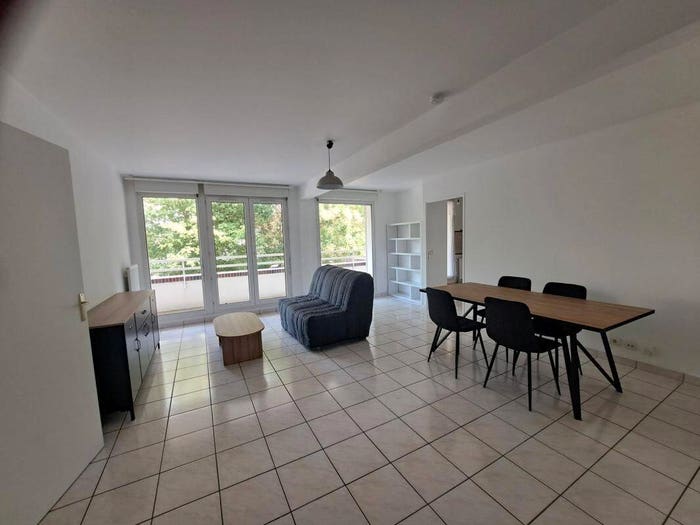 L'Europe, Guyancourt : Appartement 2 pièces à louer