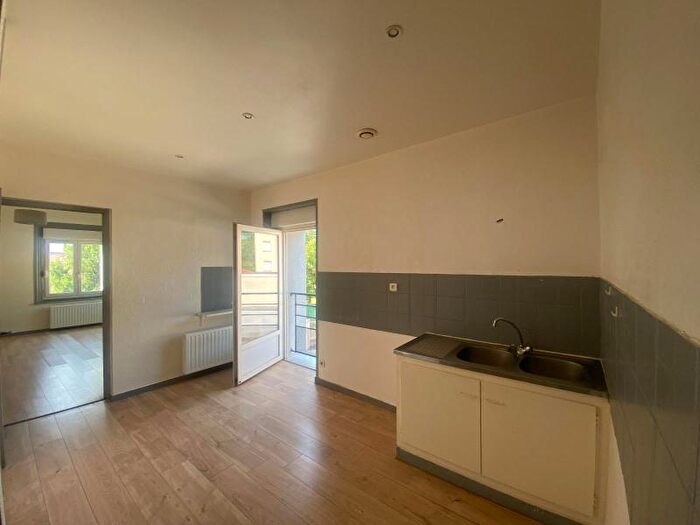 Appartement à louer - Montrond-les-Bains - 3 pièces - 2 chambres