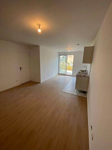 Maison à louer - Saint-Crépin-Ibouvillers - 7 pièces - 6 chambres