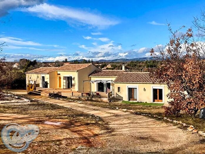 Maison à vendre - Simiane-la-Rotonde - 7 pièces - 4 chambres