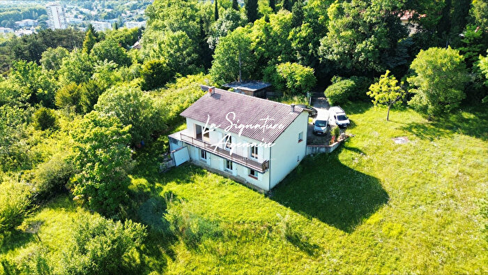 Maison 6 pièces à Bon-Encontre, à vendre