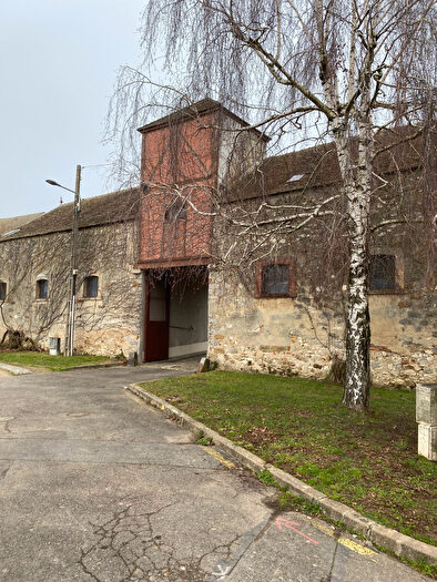 Maison à vendre - Montereau-Fault-Yonne, Ville basse - 8 pièces - 1 chambre