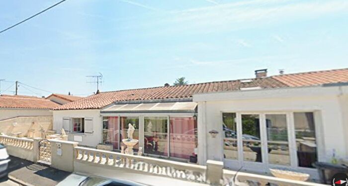 Maison à vendre - Châteaubernard - 7 pièces - 3 chambres