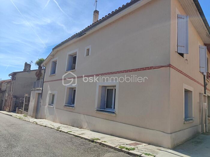 Maison à vendre - Beaumont-de-Lomagne - 5 pièces - 4 chambres