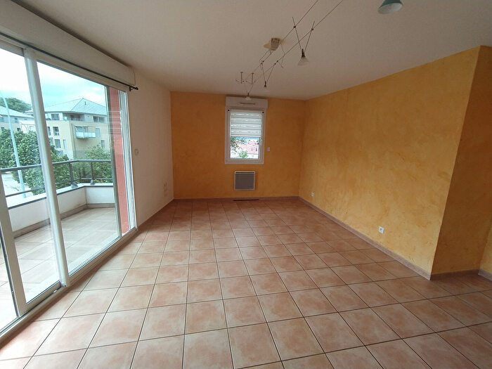 Appartement à vendre - Pontarlier, Centre-ville - 3 pièces - 2 chambres