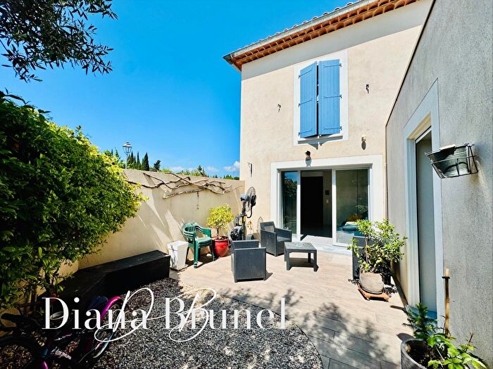 Maison 4 pièces à La Tour-dAigues, à vendre
