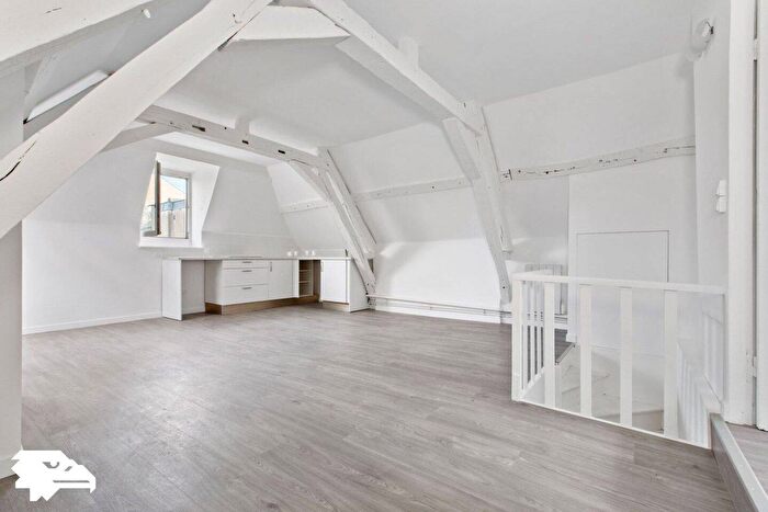 Appartement à louer - Hyper Centre, Arras - 2 pièces - 1 chambre