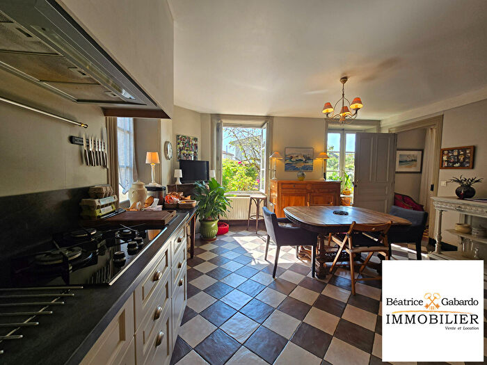 Maison à vendre - Poule-les-Écharmeaux - 7 pièces - 5 chambres