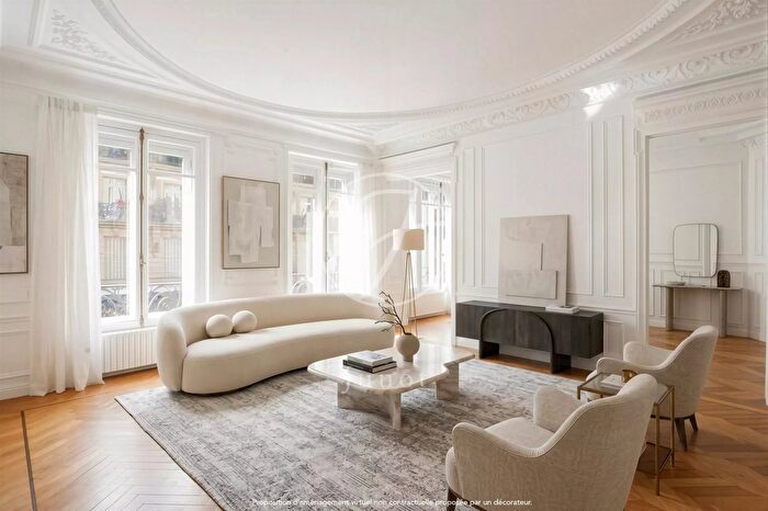 Appartement à vendre - Paris e , Rennes - 7 pièces - 5 chambres