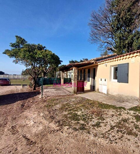 Maison à louer - Zone Rurale Sud, Carpentras - 2 pièces - 1 chambre