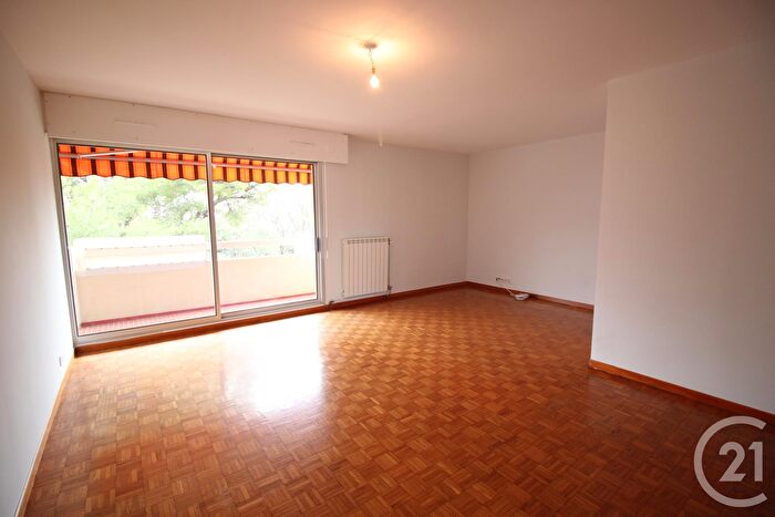 Marseille 8ème, Vielle Chapelle : Appartement 5 pièces à louer