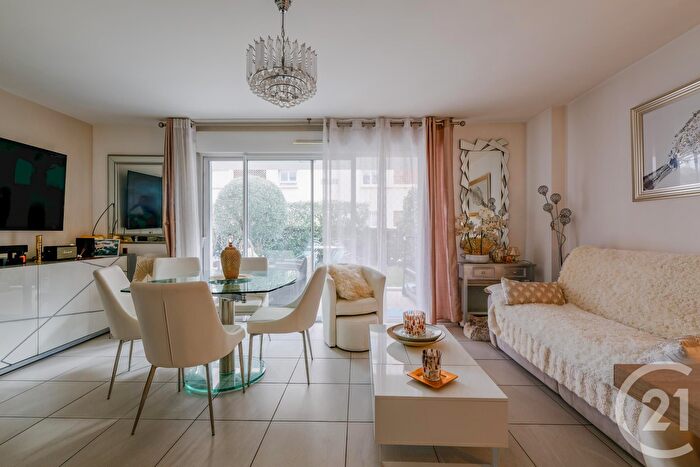 Appartement à vendre - Saint-Raphaël, Valescure, Vaulongue - 2 pièces - 1 chambre