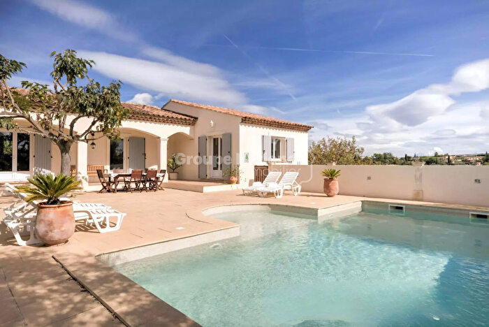 Maison à vendre - Saint-Paul-en-Forêt - 10 pièces - 7 chambres